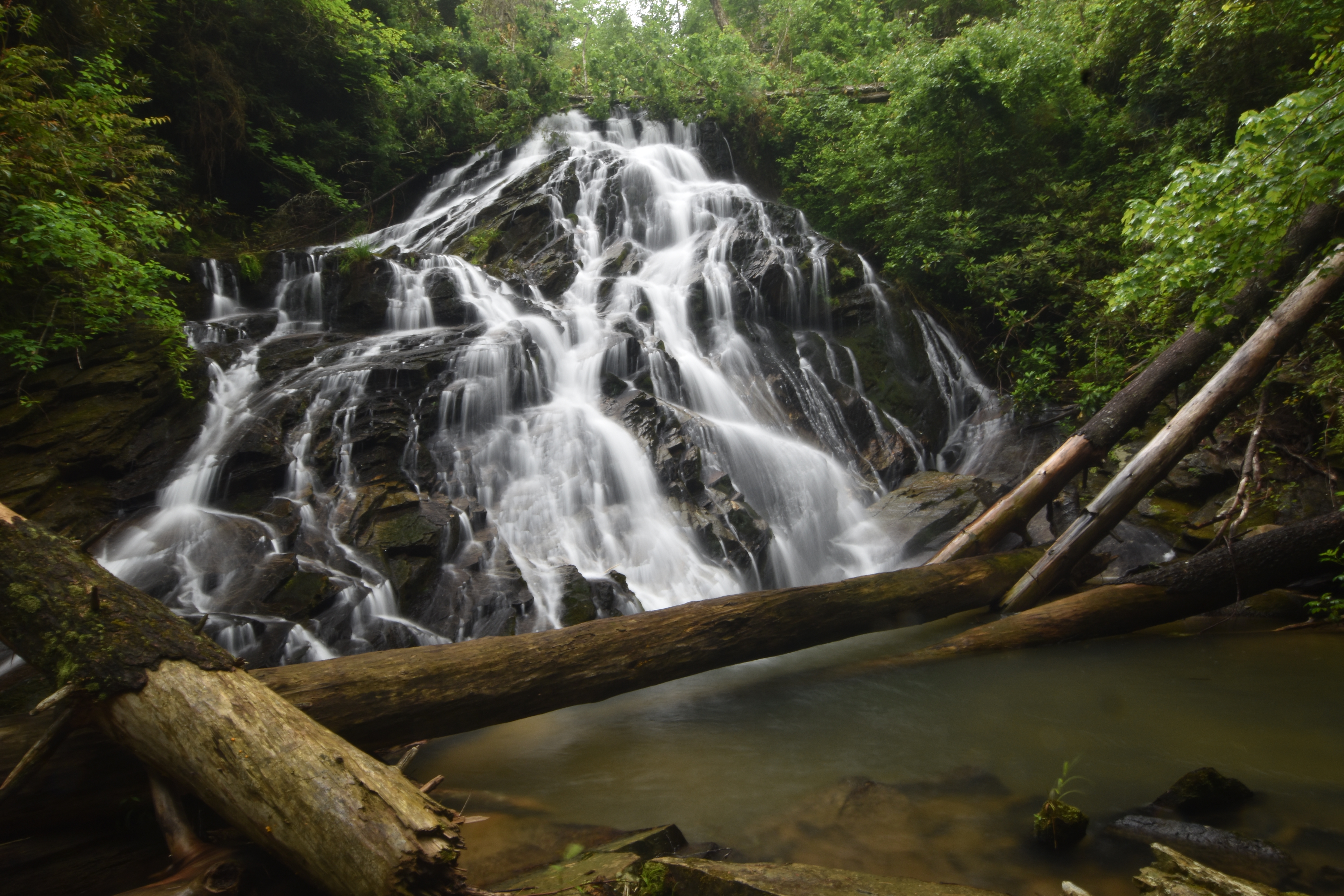1060 – Limestone Falls – HikingWNC